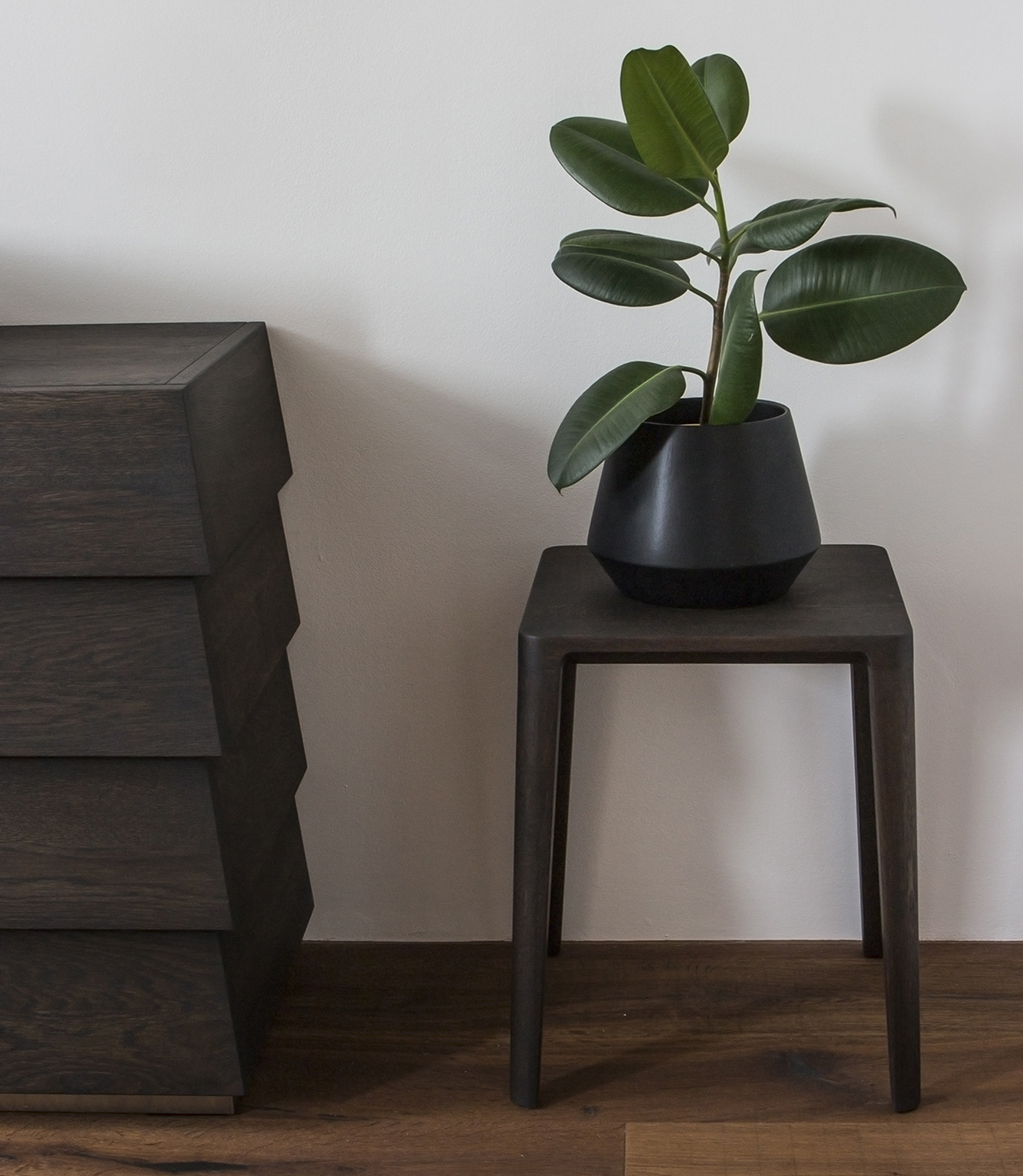 KA Stool - Multifunctional Elegance in Oak | Javorina